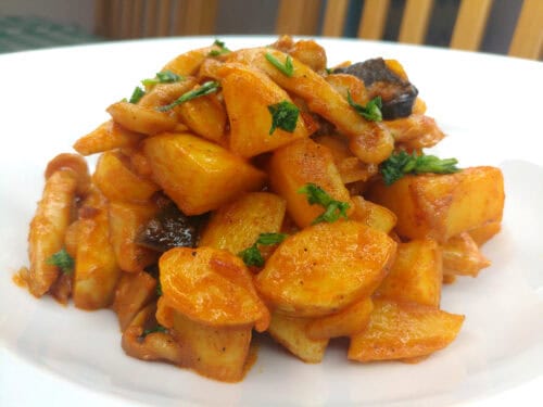 Paprikash Krumpli – Hungarian-Style Potatoes in Paprika!