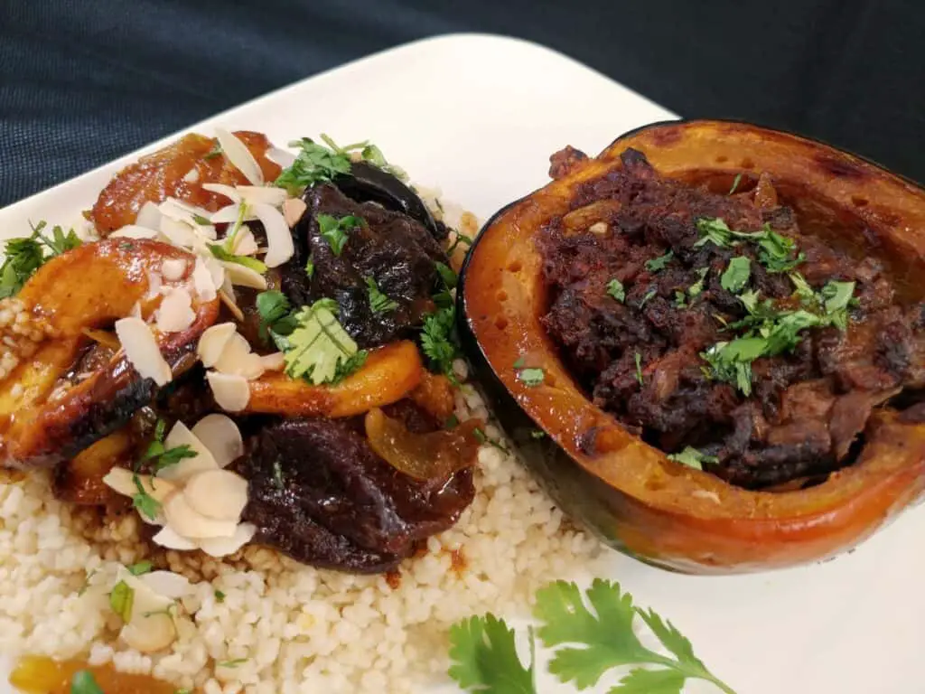 Chestnut Pumpkin With Vegan Minced Meat and Dried Fruit Sauce
