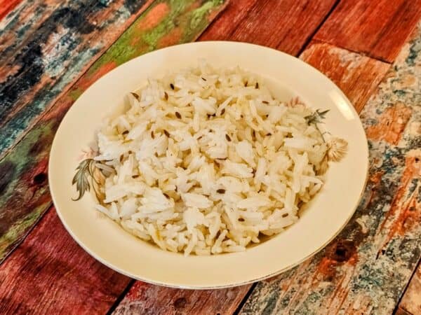 Airy Microwave Indian rice with cumin seeds - Easy Recipe